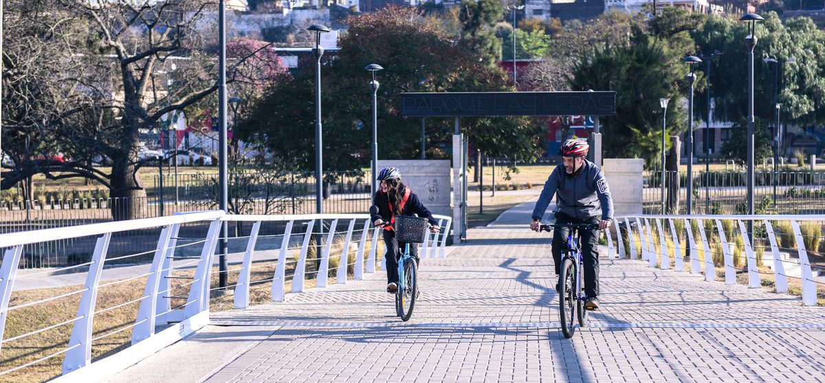 Un recorrido en dos ruedas para redescubrir la Costanera desde el ...