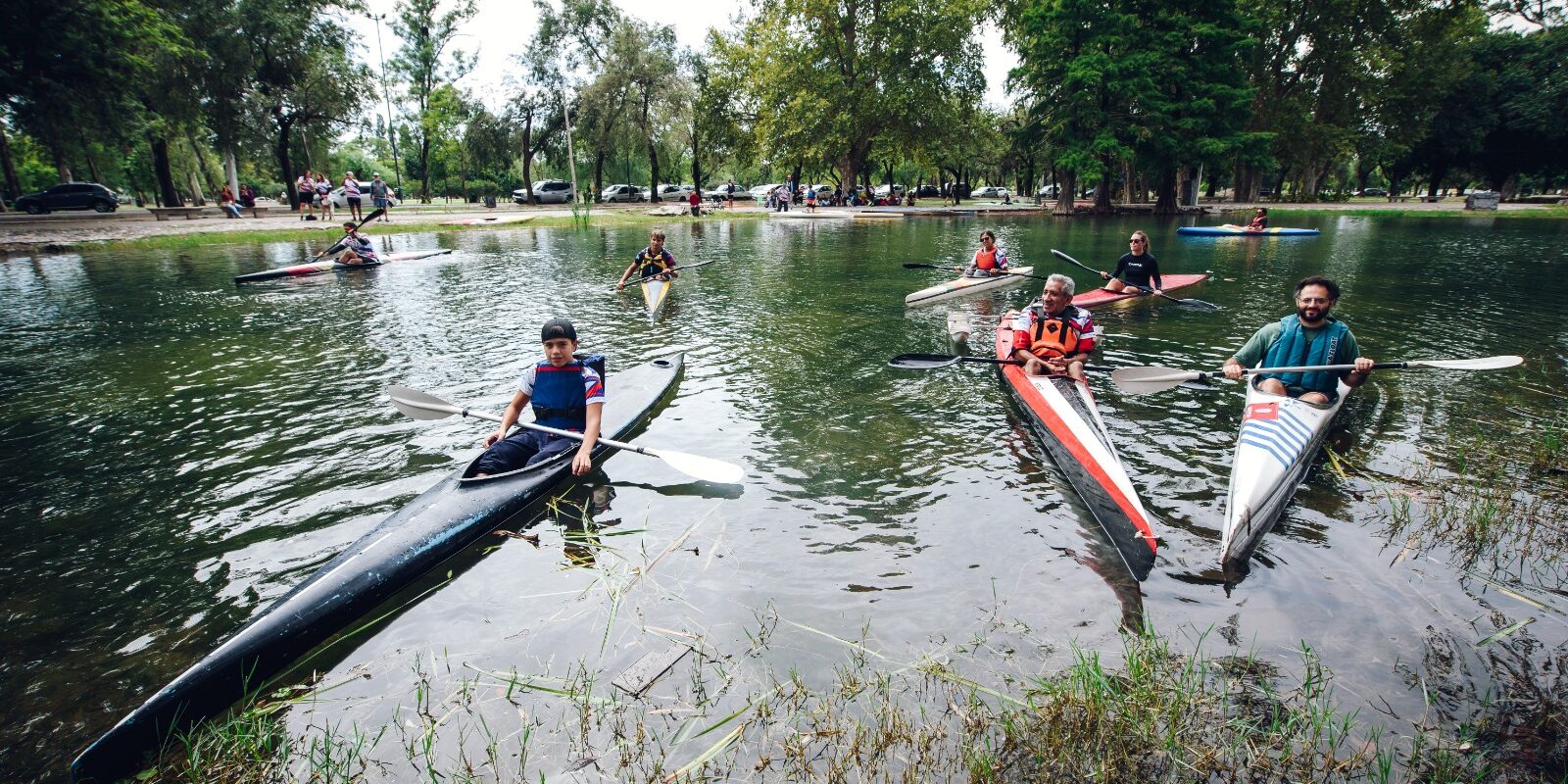 Con la limpieza y recuperación del lago, retomaron las clases de ...